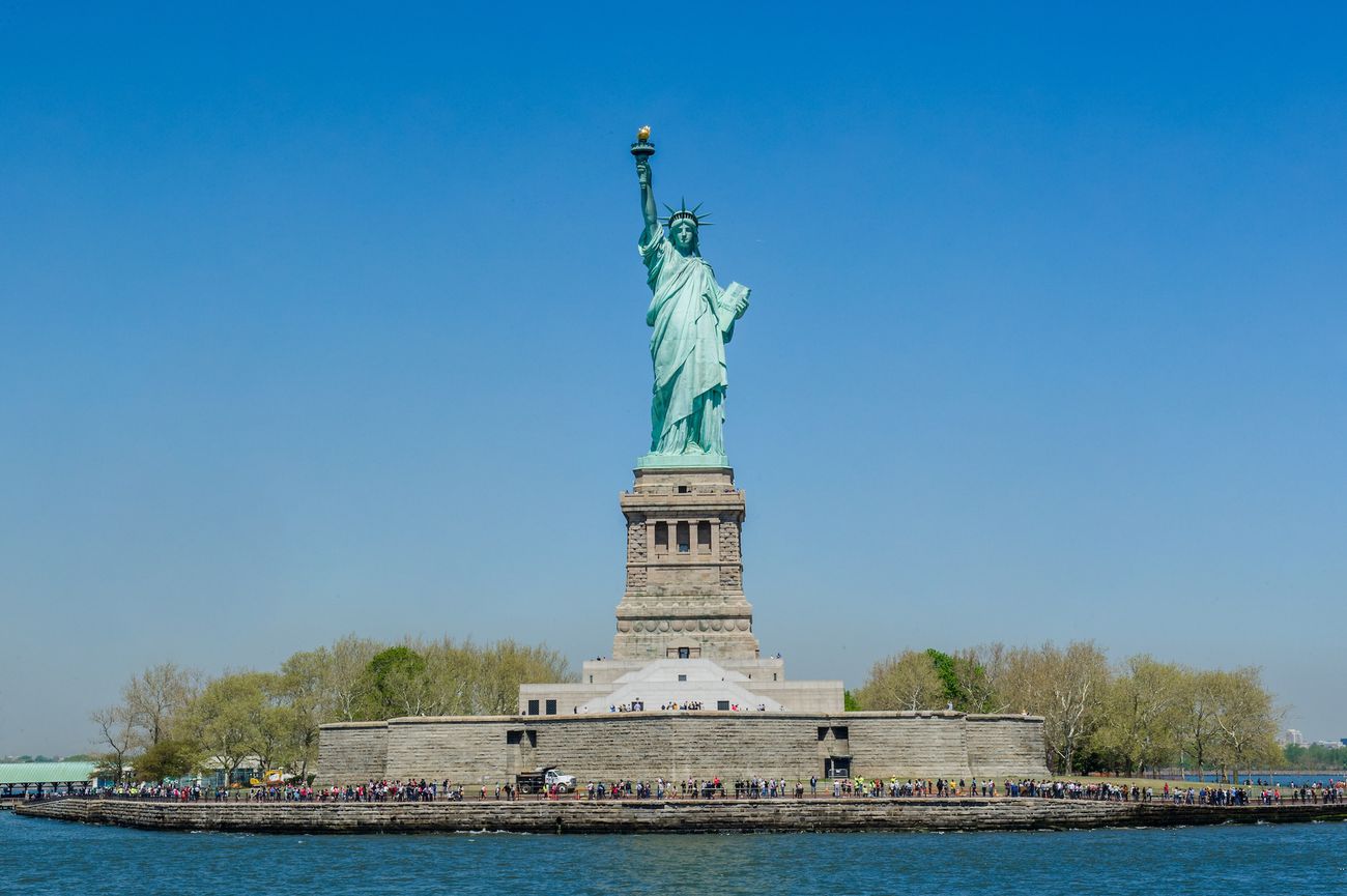 Circle Line "Statue of Liberty Midtown NYC" Cruise (1 hour): Reserved ...
